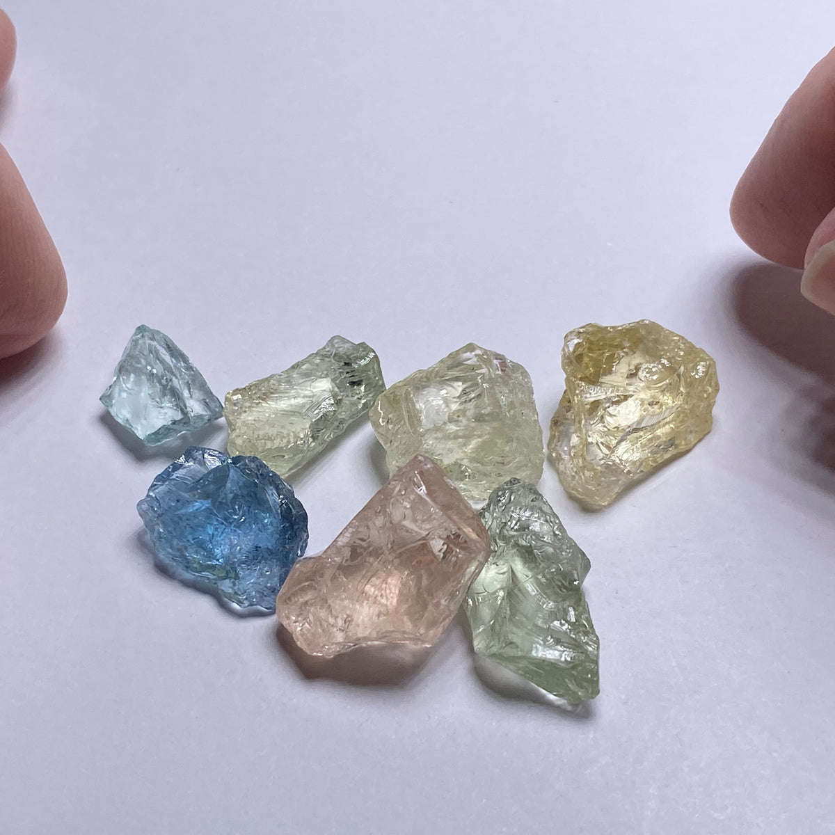 Mixed Beryl – Joe Henley Rough & Gemstones